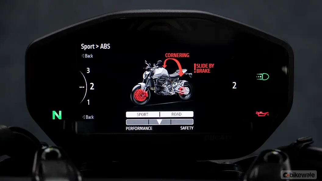 Ducati Monster TFT / Instrument Cluster Image – BikeWale