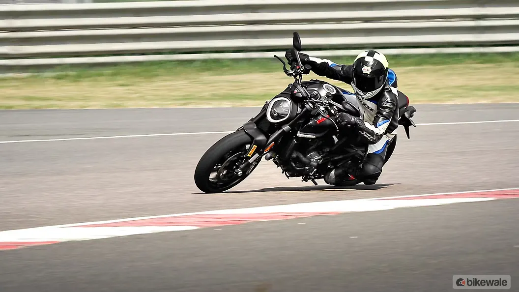 Ducati Monster Left Side View Image – BikeWale