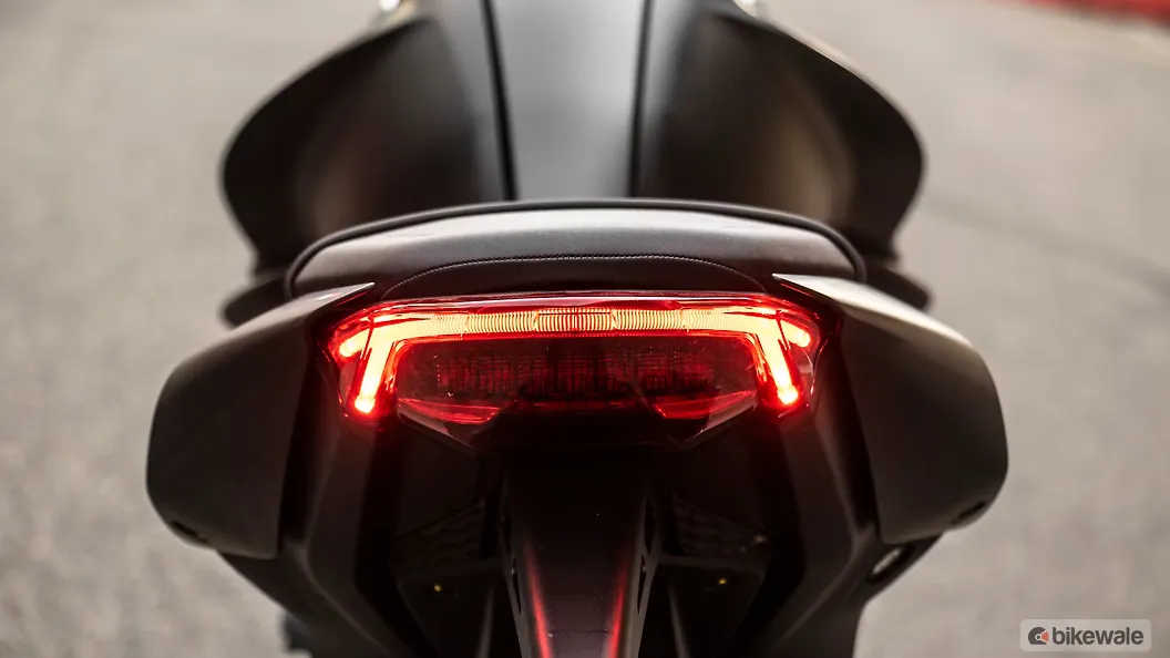 Ducati Monster Tail Light Image – BikeWale