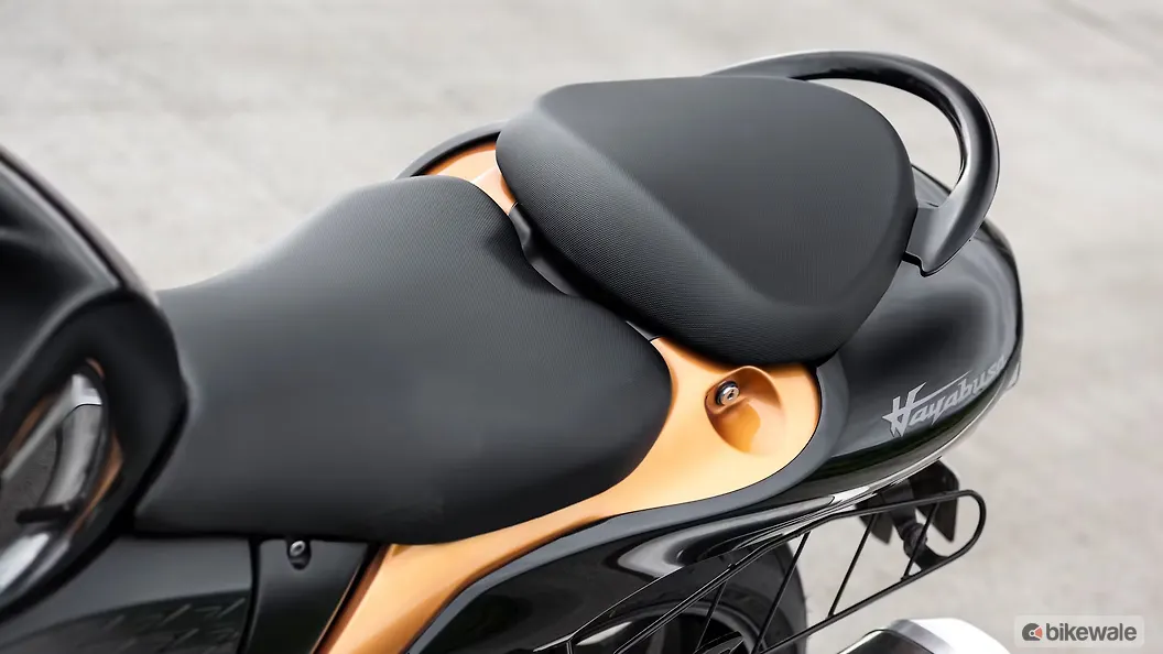 Suzuki Hayabusa Seat Image – BikeWale