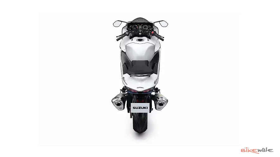 Suzuki Hayabusa [2022] Left Side View Image – BikeWale
