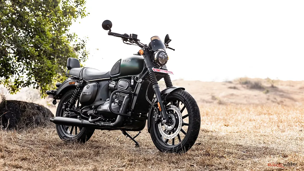 Yezdi Roadster Right Side View Image – BikeWale