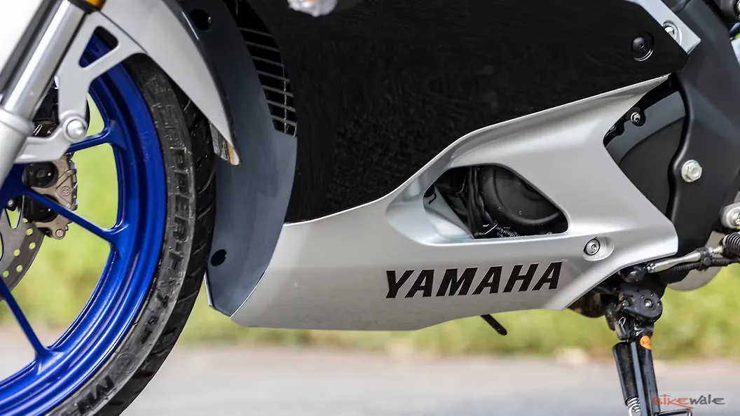 यामाहा r15 v4 Rear Swing Arm तस्वीरें - बाइकवाले