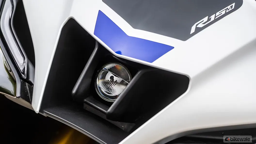 Yamaha R15 V4 Head Light Image – BikeWale