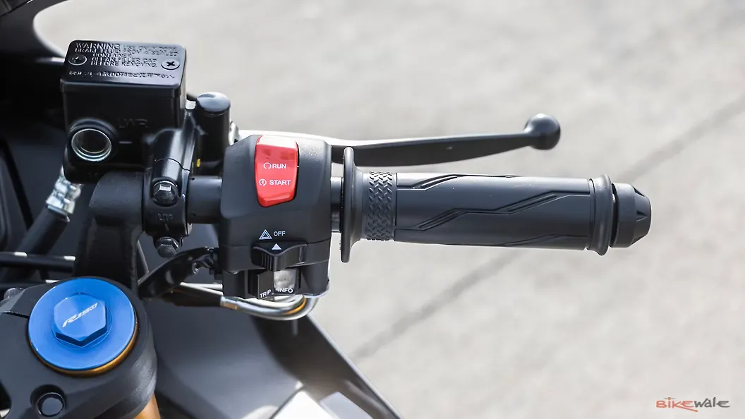 Yamaha R15 V4 Handle Bar Image – BikeWale