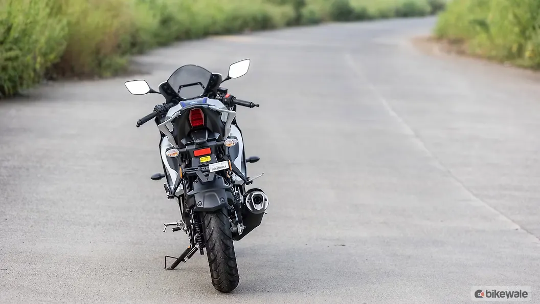 Yamaha R15 V4 Left Rear Three Quarter Image – BikeWale