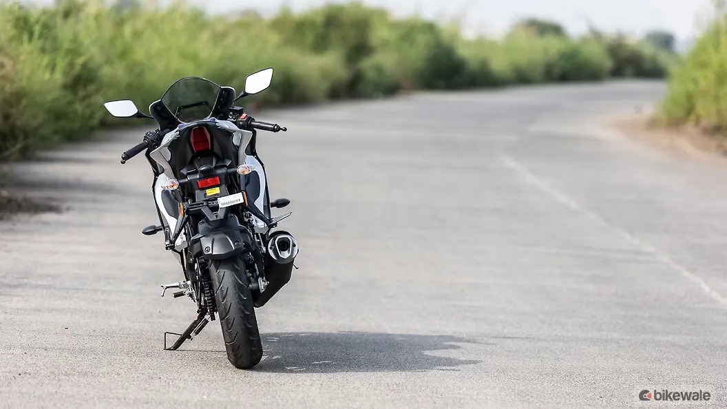 Yamaha R15 V4 Tail Light Image – BikeWale