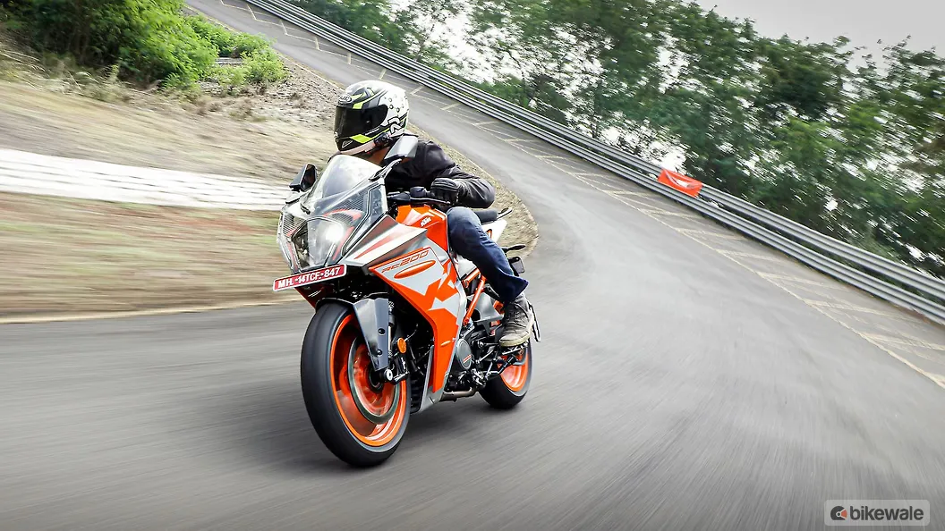 KTM RC 200 Left Front Three Quarter Image – BikeWale
