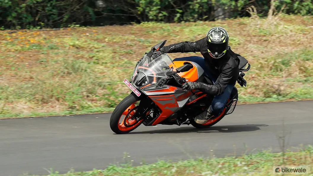 KTM RC 200 Left Side View Image – BikeWale
