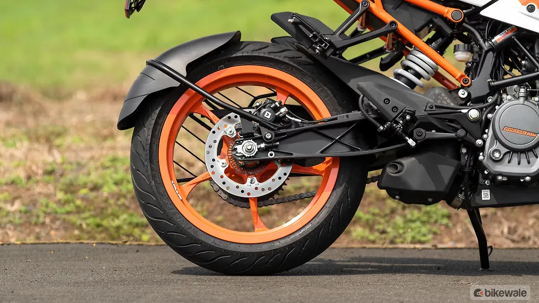 KTM RC 200 Rear Disc Brake Image – BikeWale