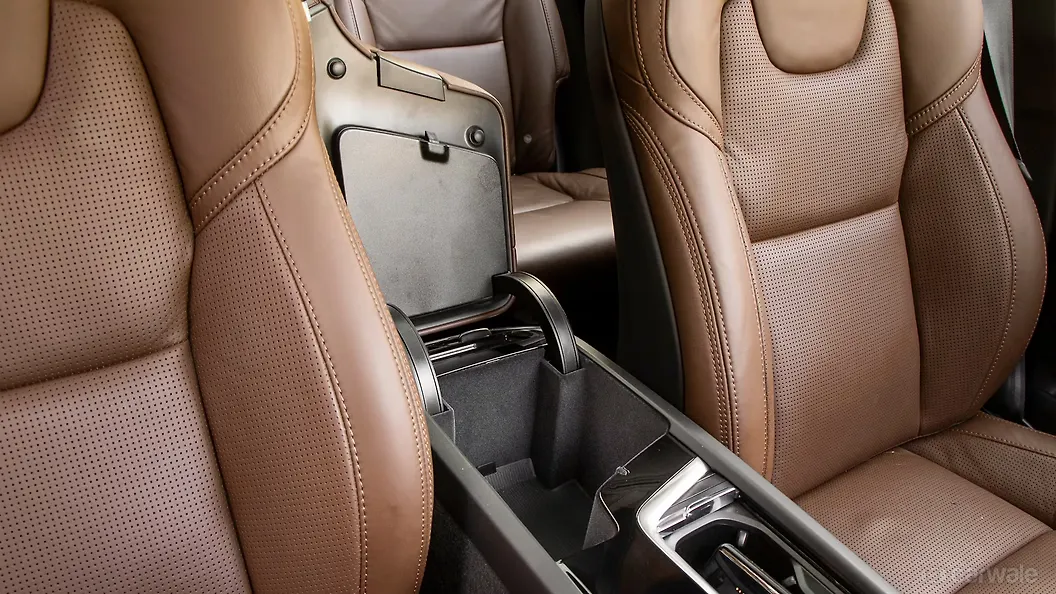 XC90 Front Centre Arm Rest Storage Image, XC90 Photos in India - CarWale