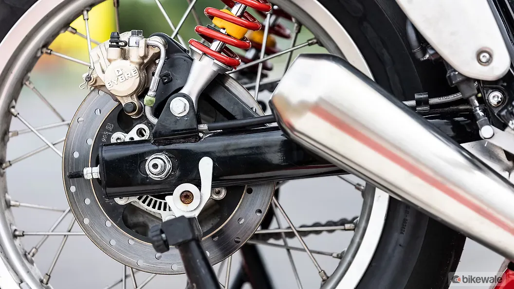 Royal Enfield Continental GT 650 Front Fairing Image – BikeWale