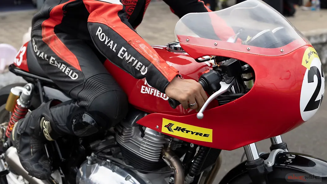 Royal Enfield Continental GT 650 Handle Bar Image – BikeWale