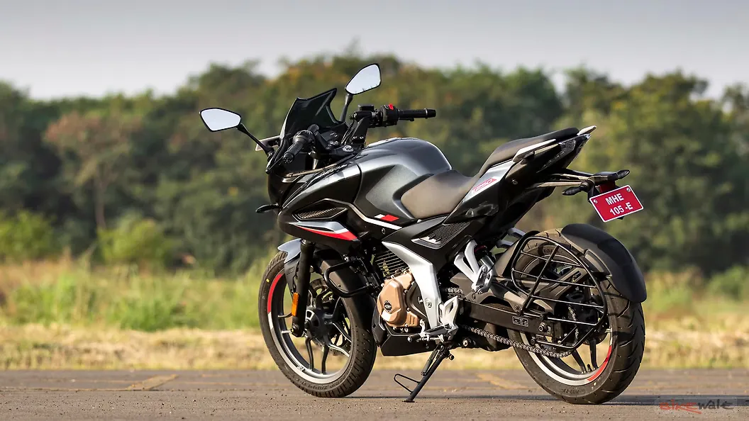 Bajaj Pulsar F250 Right Side View Image – BikeWale