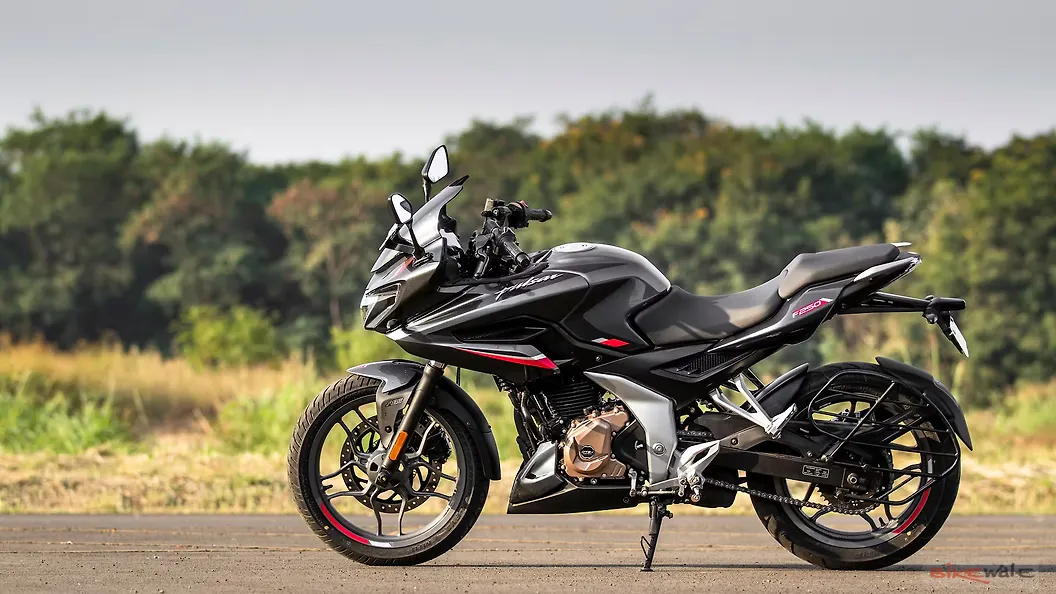 Bajaj Pulsar F250 Left Side View Image – BikeWale