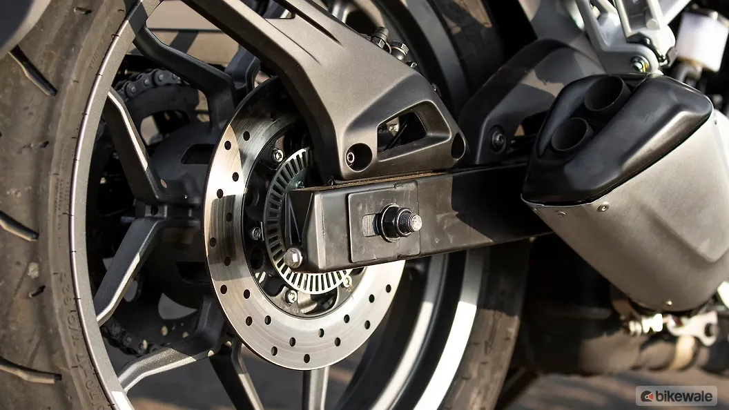 Bajaj Pulsar F250 Rear Disc Brake Image – BikeWale