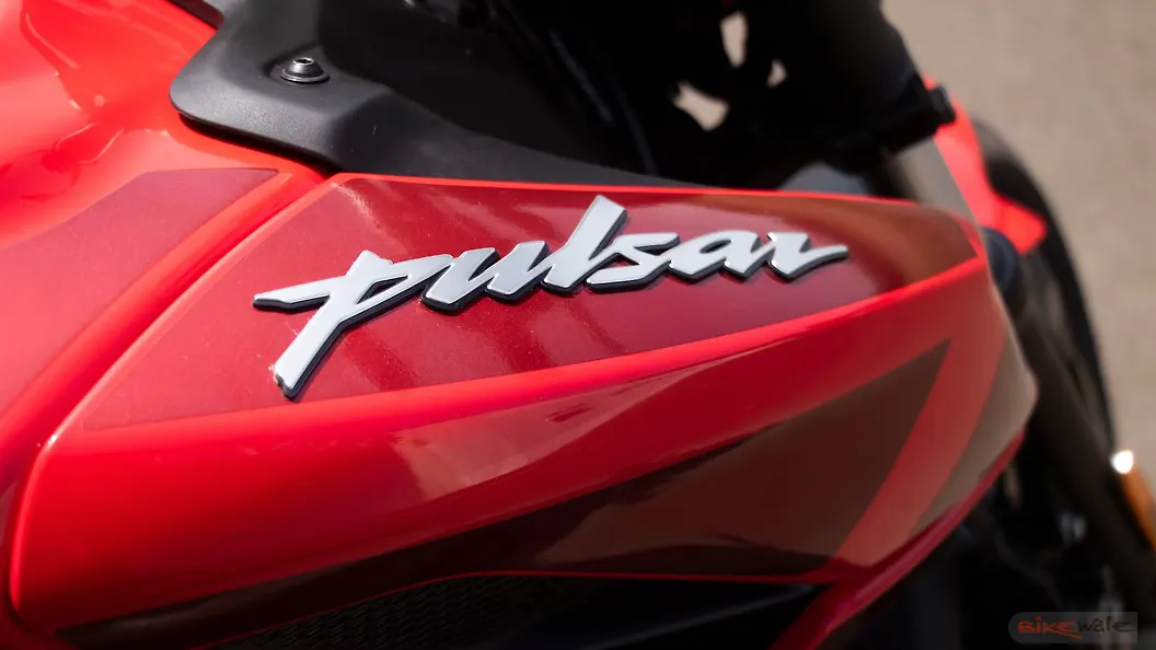 Bajaj Pulsar N250 Fuel Tank Image – BikeWale