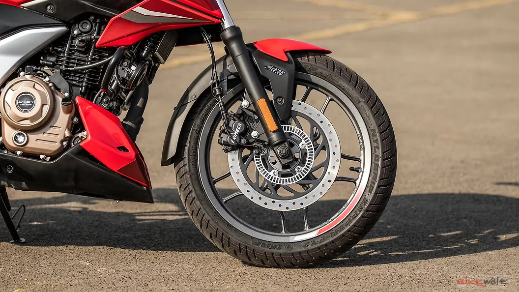 Bajaj Pulsar N250 Front Disc Brake Caliper Image – BikeWale