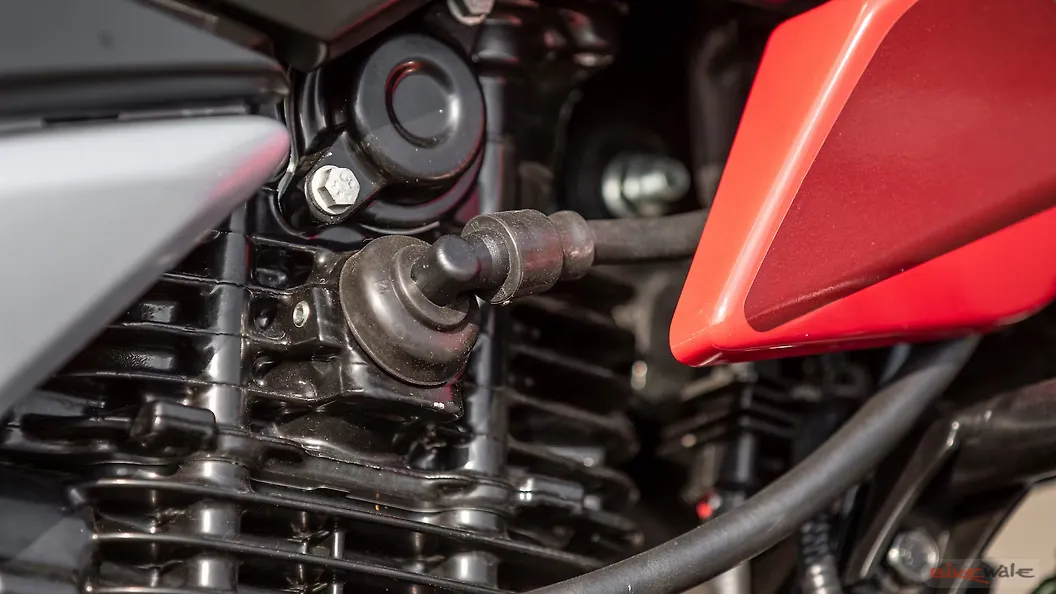 Bajaj Pulsar N250 Branding/Fuel Tank Decal Image – BikeWale