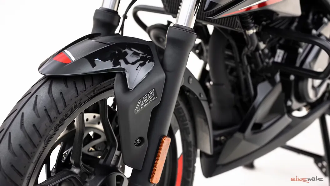 Bajaj Pulsar N250 Front Disc Brake Caliper Image – BikeWale