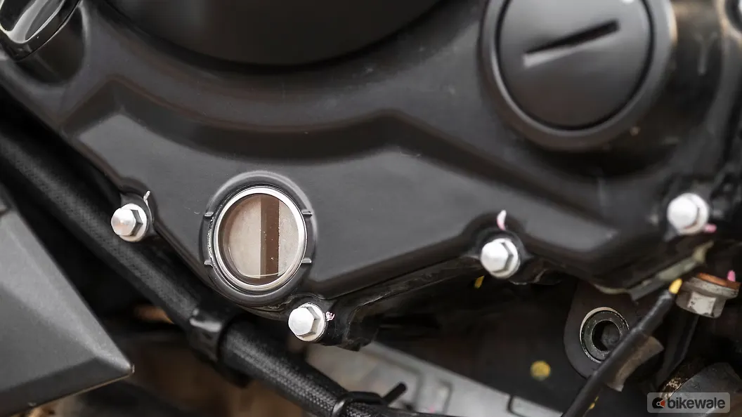 Kawasaki Z650RS Engine Oil Level Indicator Image – BikeWale