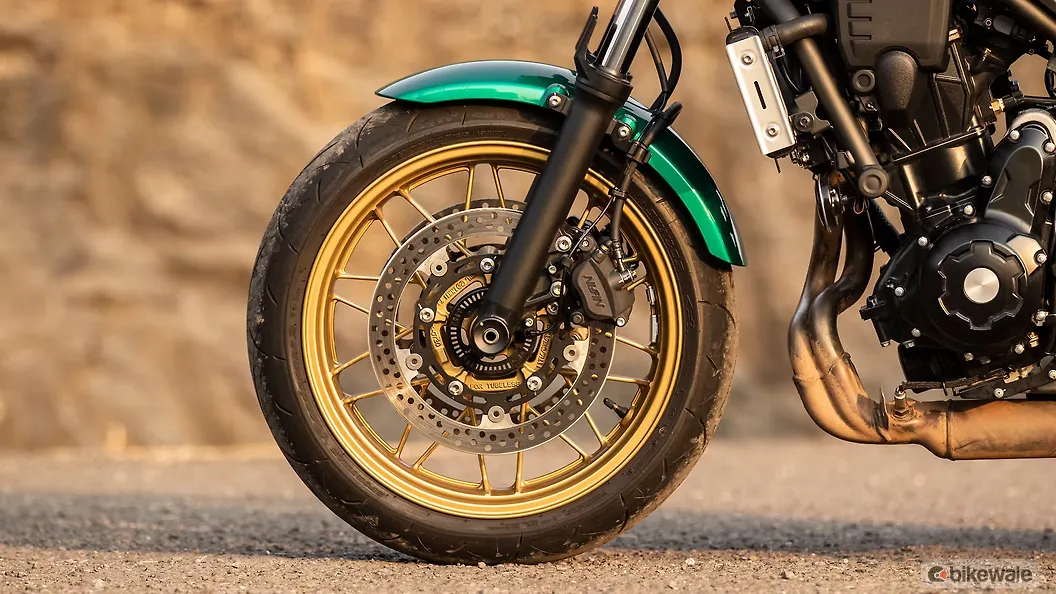 Kawasaki Z650RS Front Tyre Image – BikeWale
