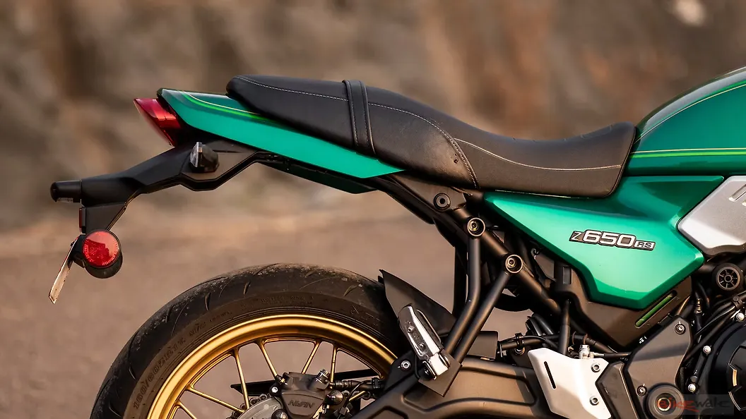 Kawasaki Z650RS Grab Rail Image – BikeWale