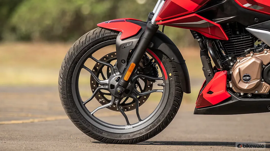 Bajaj Pulsar F250 Front Disc Brake Image – BikeWale