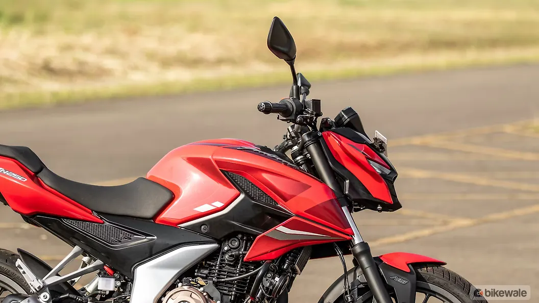 Bajaj Pulsar F250 Fuel Tank Image – BikeWale
