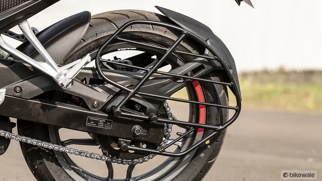 Bajaj Pulsar F250 Saree Guard Image – BikeWale
