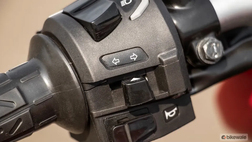 Bajaj Pulsar F250 Engine Start Switch Image – BikeWale