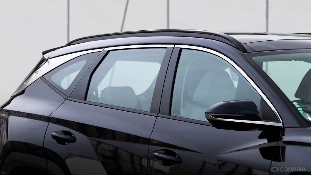 Tucson Side Glass Housing Image, Tucson Photos in India - CarWale