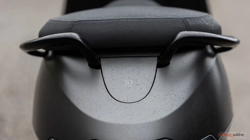 OLA S1 Pro TFT Touchscreen Instrument Cluster Image – BikeWale