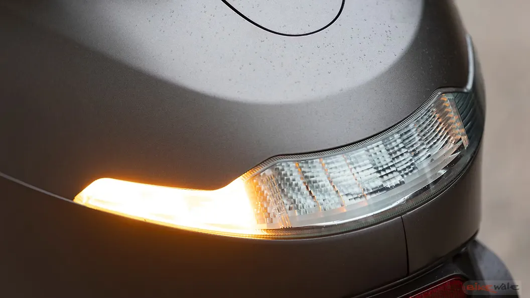 OLA S1 Pro Rear Turn Indicators Image – BikeWale