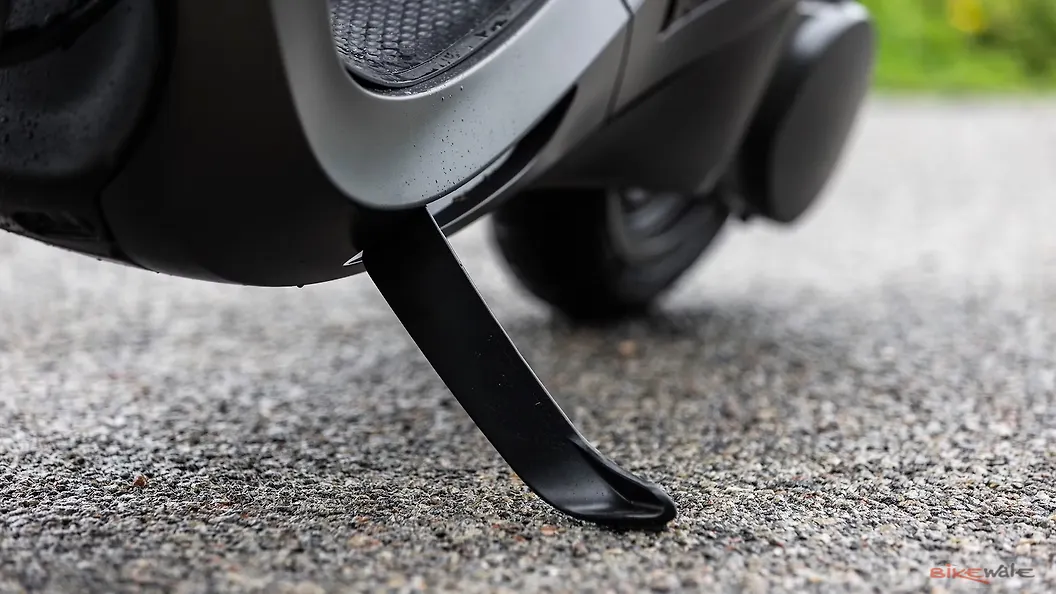OLA S1 Pro Side Stand Image – BikeWale