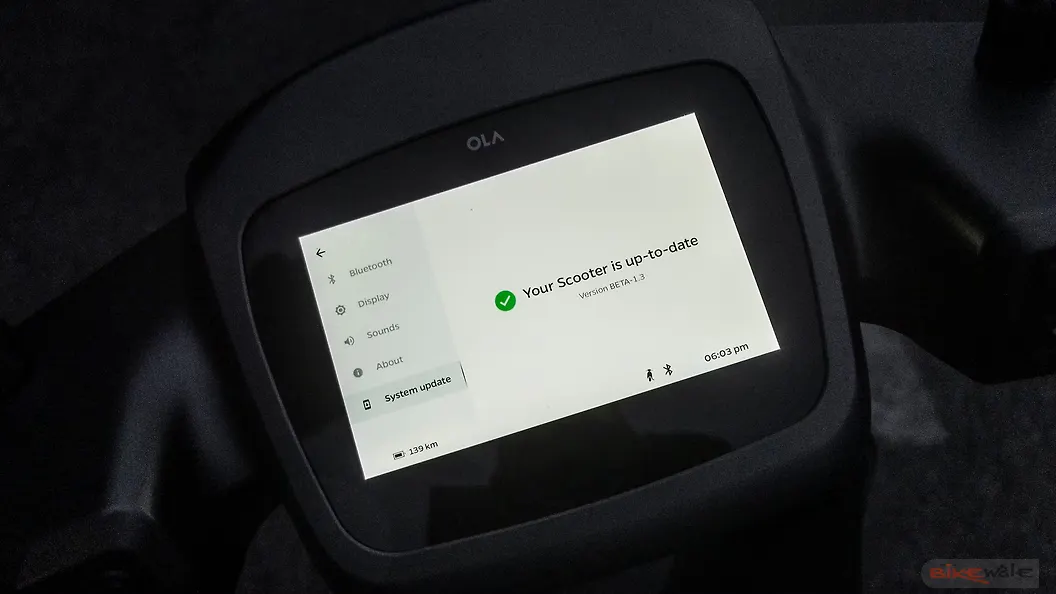 ओला S1 प्रो TFT Touchscreen Instrument Cluster तस्वीरें - बाइकवाले
