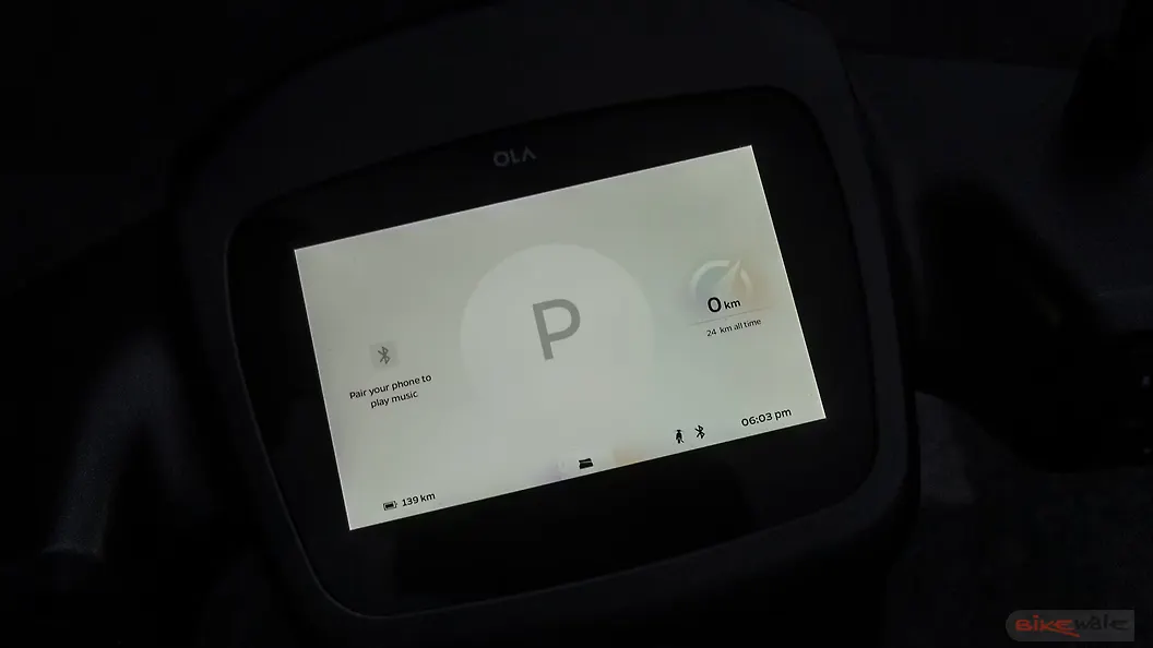 OLA S1 Pro TFT Touchscreen Instrument Cluster Image – BikeWale