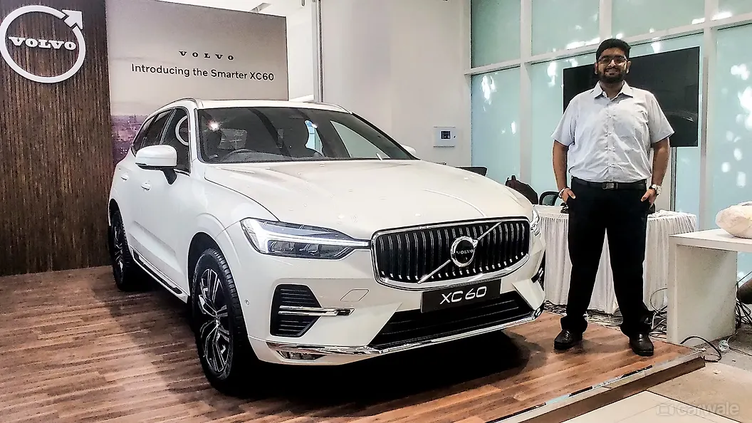 XC60 Right Side View Image, XC60 Photos in India - CarWale