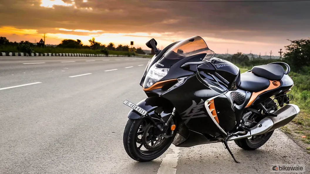 Suzuki Hayabusa [2022] TFT / Instrument Cluster Image – BikeWale