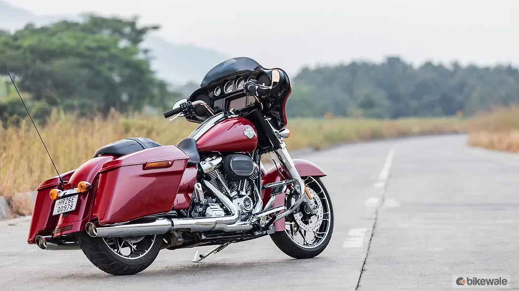 Harley-Davidson Street Glide Special [2022] Rear View Image – BikeWale