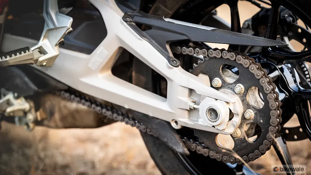 Ducati Multistrada V4 [2024] Drive Chain and Sprocket Image – BikeWale