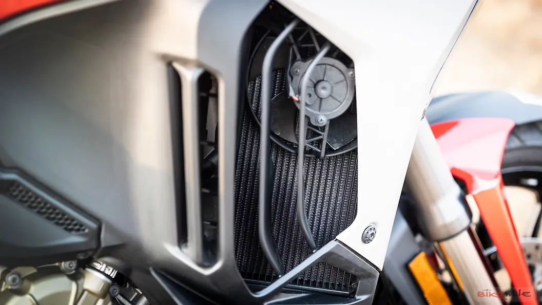 Ducati Multistrada V4 Keyless Ignition Switch Image – BikeWale