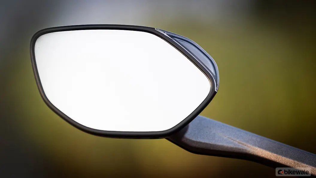 Ducati Multistrada V4 [2024] Rear View Mirror Image – BikeWale