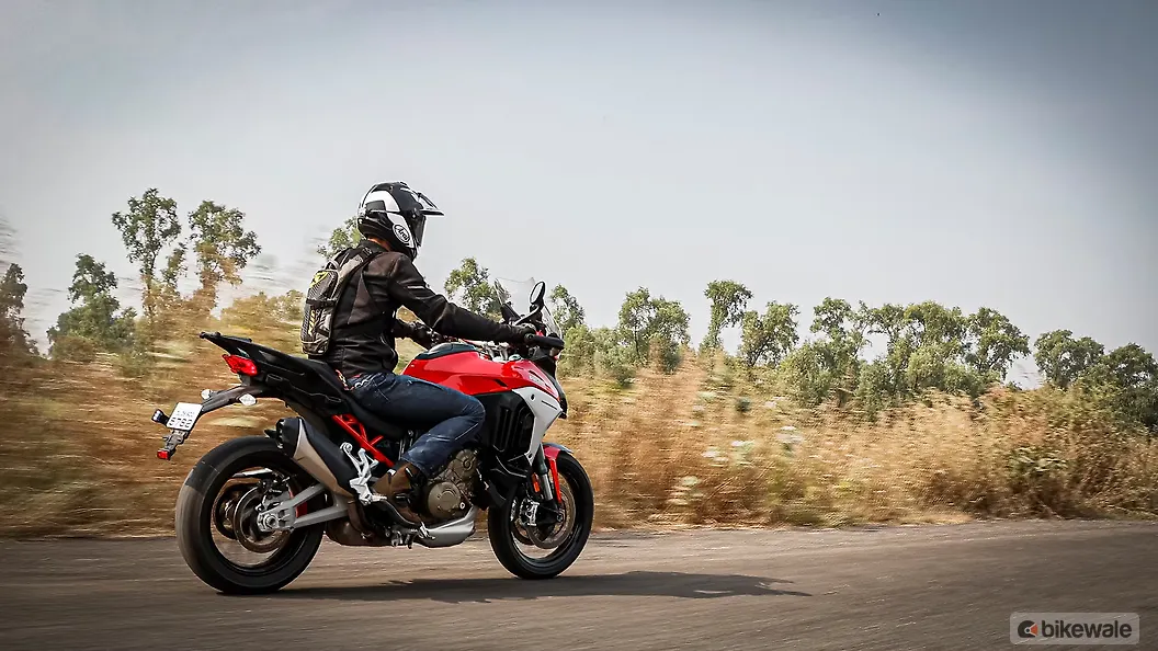 Ducati Multistrada V4 Rear View Image – BikeWale