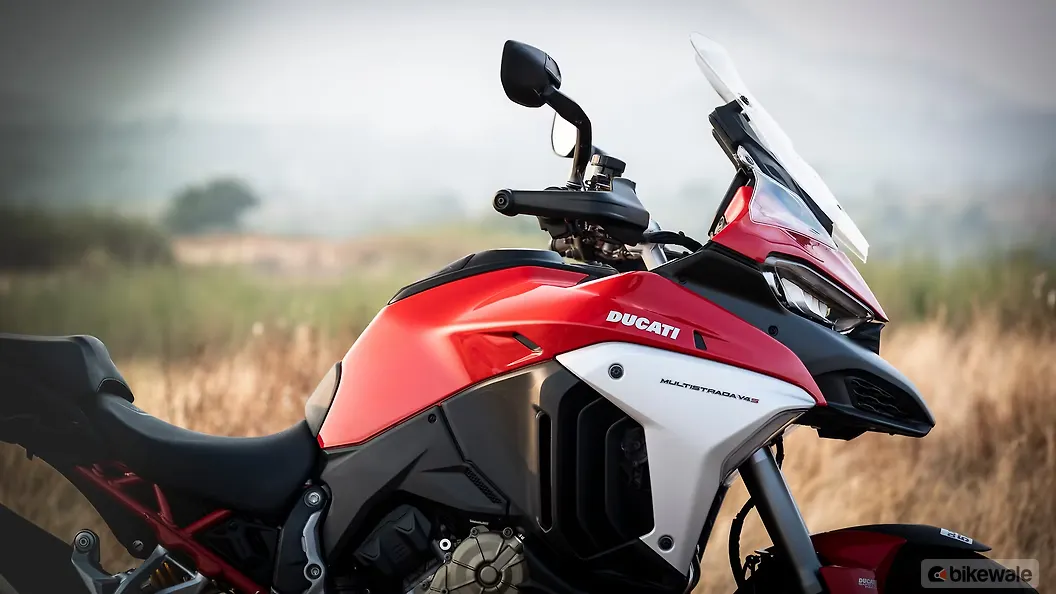 Ducati Multistrada V4 [2024] Right Side View Image – BikeWale