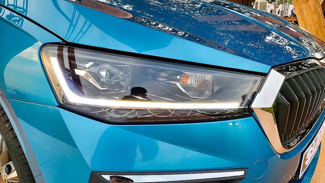 Slavia Front Fog Lamp Image, Slavia Photos in India - CarWale