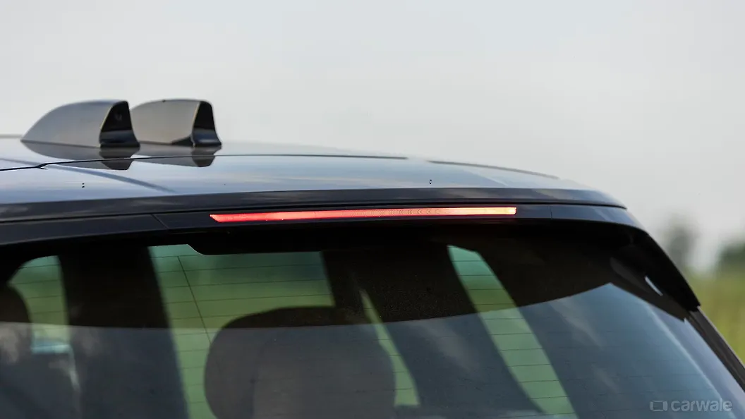 Range Rover Rear High Mounted Stop Lamp Image, Range Rover Photos in ...