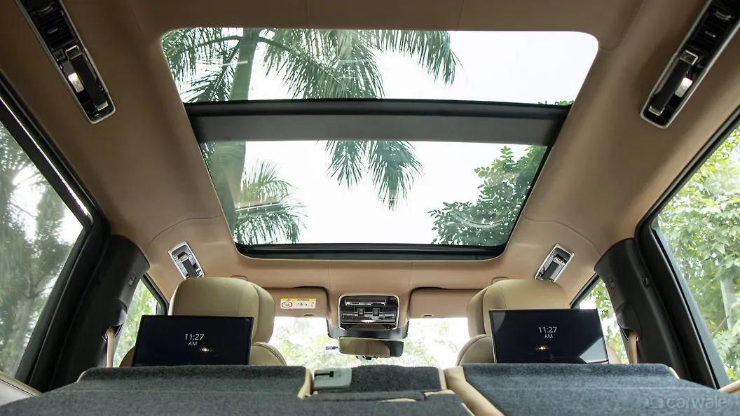 Range Rover Inner Car Roof Image, Range Rover Photos in India - CarWale