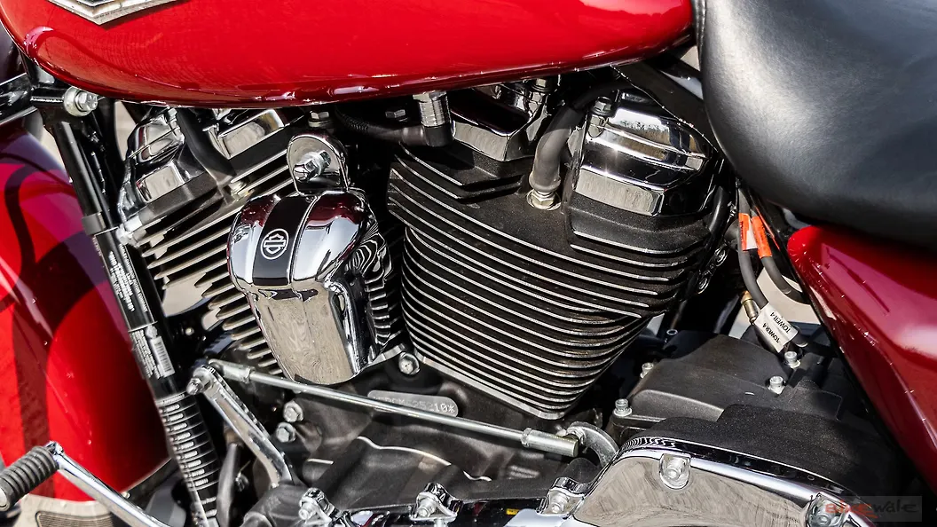 Harley-Davidson Road King Engine From Left Image – BikeWale