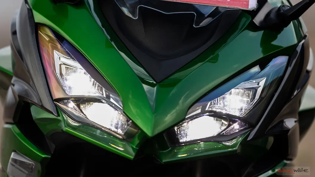 Kawasaki Ninja 1000 Daytime Running Lamp Image – BikeWale